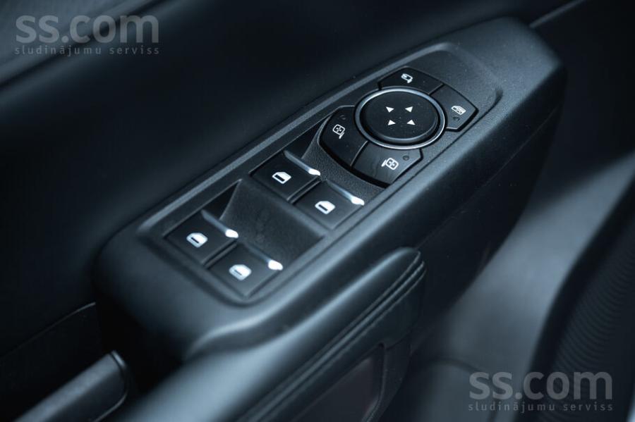 Melns Ford Raptor 2023 Rīga, ar dzinēja tilpumu 3.00 L un nobraukumu 94 tūkst. km par 46990 €, foto 19 vietnē AUTOMOTO.COM.LV