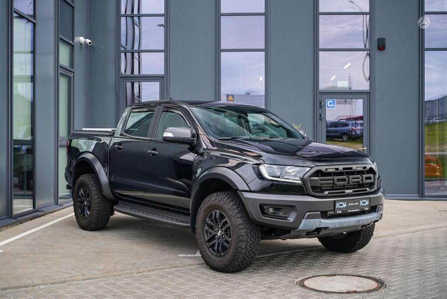Black Ford Raptor 2019 in Kaunas, with an engine capacity of 2.00 L and mileage of 328 thousand km for 21250 €, photo 1 on AUTOMOTO.COM.LV