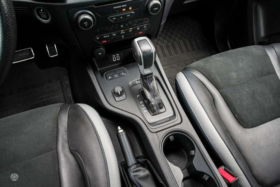 Black Ford Raptor 2019 in Kaunas, with an engine capacity of 2.00 L and mileage of 328 thousand km for 21250 €, photo 23 on AUTOMOTO.COM.LV
