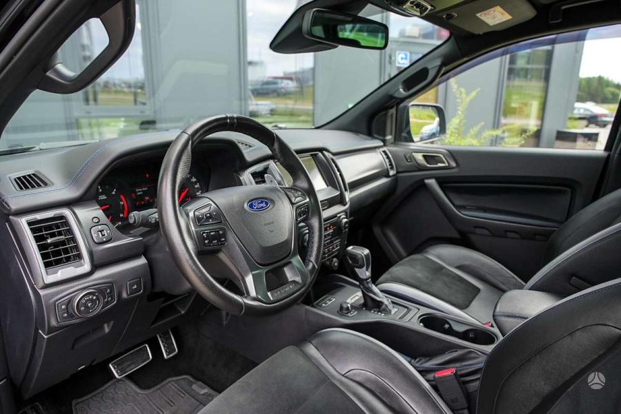 Black Ford Raptor 2019 in Kaunas, with an engine capacity of 2.00 L and mileage of 328 thousand km for 21250 €, photo 29 on AUTOMOTO.COM.LV