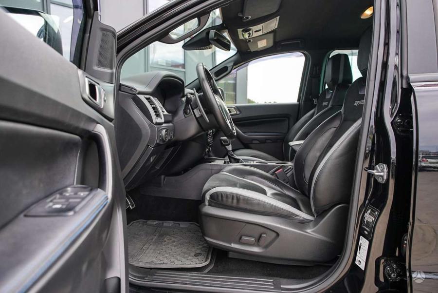 Black Ford Raptor 2019 in Kaunas, with an engine capacity of 2.00 L and mileage of 328 thousand km for 21250 €, photo 30 on AUTOMOTO.COM.LV