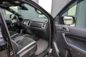 Black Ford Raptor 2019 in Kaunas, with an engine capacity of 2.00 L and mileage of 328 thousand km for 21250 €, photo 38 on AUTOMOTO.COM.LV