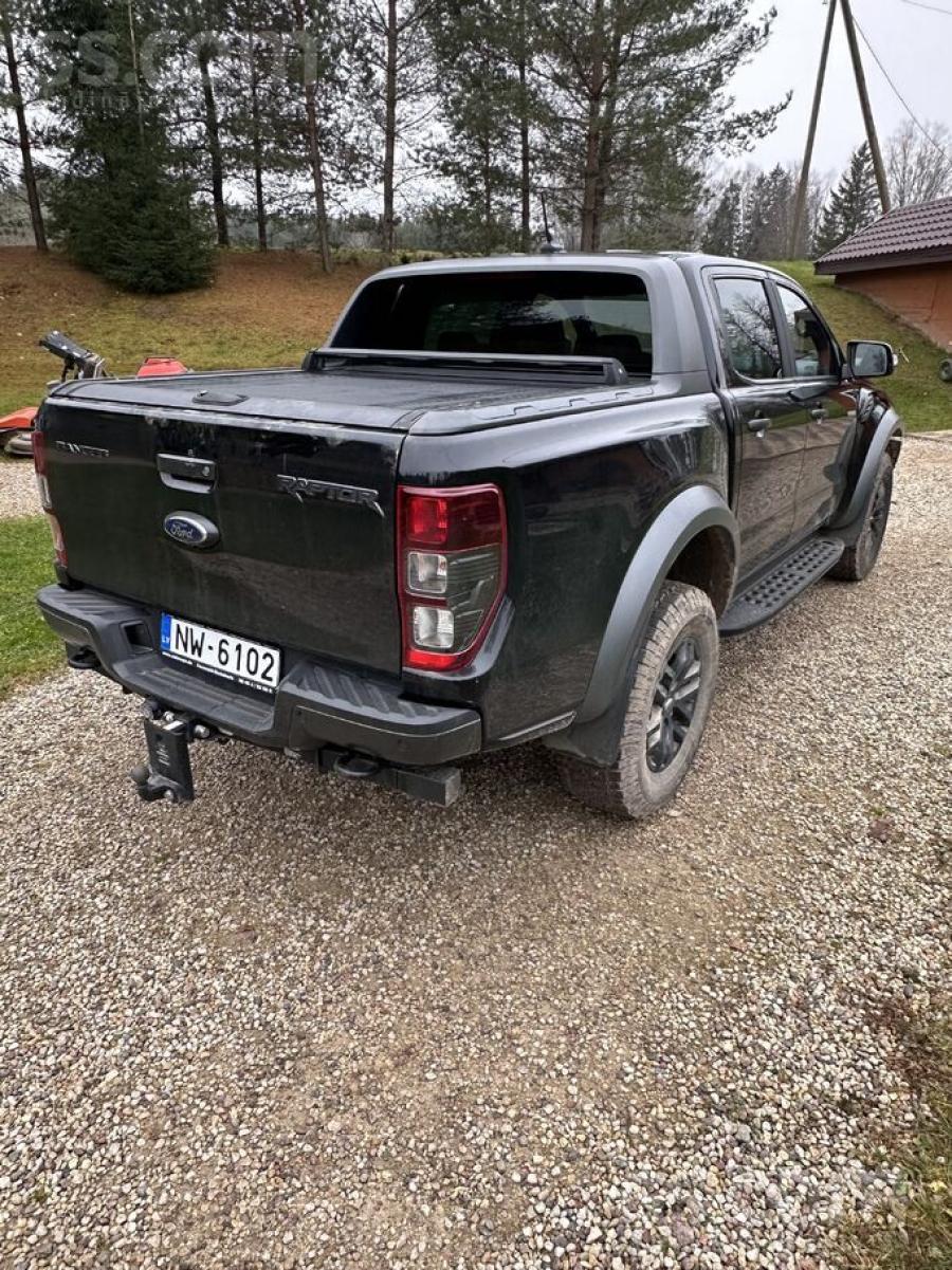 Black Ford Raptor 2021 in Cesis, with an engine capacity of 2.00 L and mileage of 247 thousand km for 25000 €, photo 3 on AUTOMOTO.COM.LV