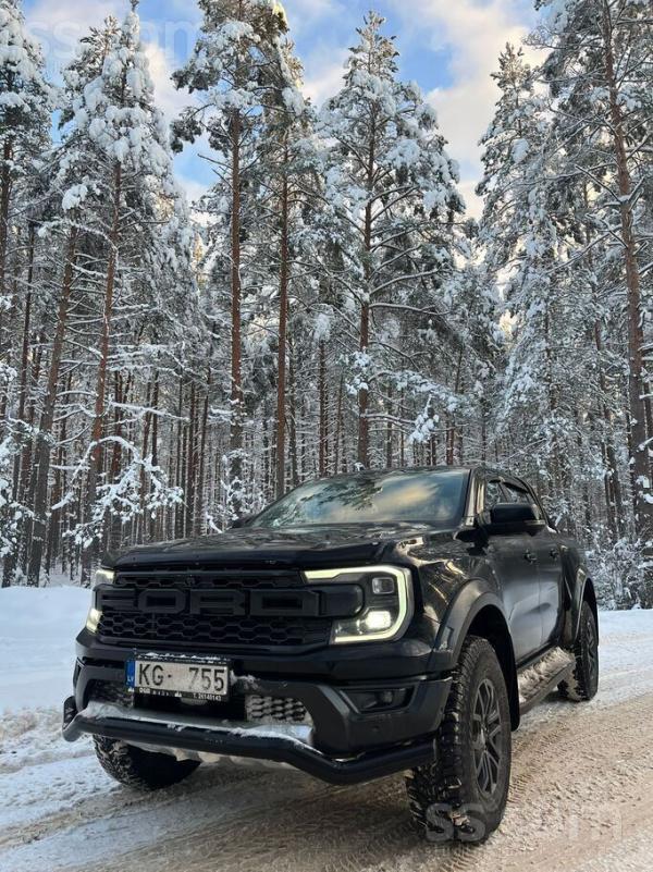 Black Ford Raptor 2023 in Cesis, with an engine capacity of 2.00 L and mileage of 142 thousand km for 44800 €, photo 4 on AUTOMOTO.COM.LV