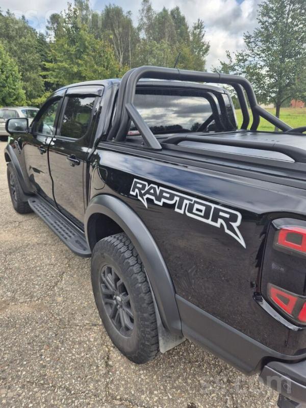 Black Ford Raptor 2023 in Cesis, with an engine capacity of 2.00 L and mileage of 142 thousand km for 44800 €, photo 10 on AUTOMOTO.COM.LV