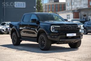 Black Ford Raptor 2023 in Riga, with an engine capacity of 3.00 L and mileage of 103 thousand km for 45990 €, photo 4 on AUTOMOTO.COM.LV