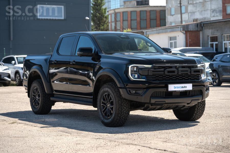 Black Ford Raptor 2023 in Riga, with an engine capacity of 3.00 L and mileage of 103 thousand km for 45990 €, photo 4 on AUTOMOTO.COM.LV