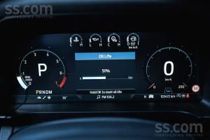 Black Ford Raptor 2023 in Riga, with an engine capacity of 3.00 L and mileage of 103 thousand km for 45990 €, photo 10 on AUTOMOTO.COM.LV