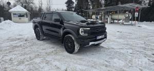 Melns Ford Raptor 2024 Rīga, ar dzinēja tilpumu 3.00 L un nobraukumu 60 tūkst. km par 59900 €, foto 1 vietnē AUTOMOTO.COM.LV