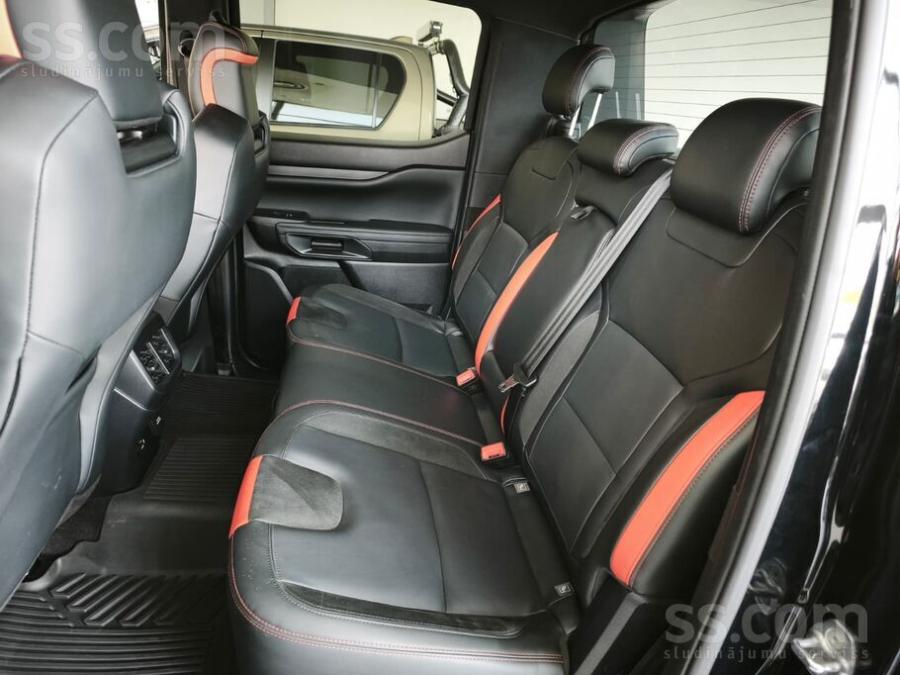 Melns Ford Raptor 2024 Rīga, ar dzinēja tilpumu 2.00 L un nobraukumu 118 tūkst. km par 39900 €, foto 12 vietnē AUTOMOTO.COM.LV
