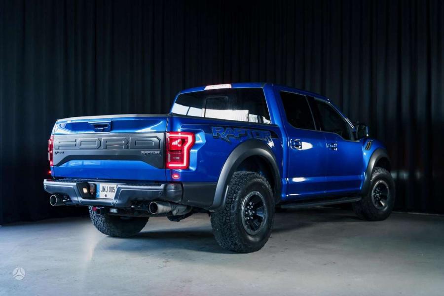 Blue Ford Raptor 2018 in Vilnius, with an engine capacity of 3.50 L and mileage of 48 thousand km for 53500 €, photo 4 on AUTOMOTO.COM.LV