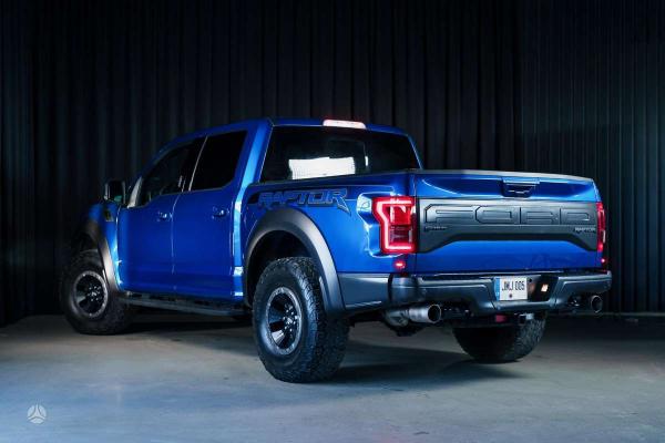 Blue Ford Raptor 2018 in Vilnius, with an engine capacity of 3.50 L and mileage of 48 thousand km for 53500 €, photo 6 on AUTOMOTO.COM.LV