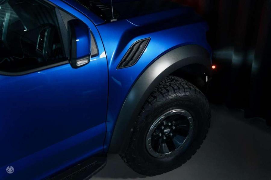 Blue Ford Raptor 2018 in Vilnius, with an engine capacity of 3.50 L and mileage of 48 thousand km for 53500 €, photo 17 on AUTOMOTO.COM.LV
