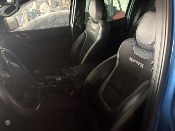 Blue Ford Raptor 2019 in Kaunas, with an engine capacity of 0.00 L and mileage of 52 thousand km for 7500 €, photo 8 on AUTOMOTO.COM.LV