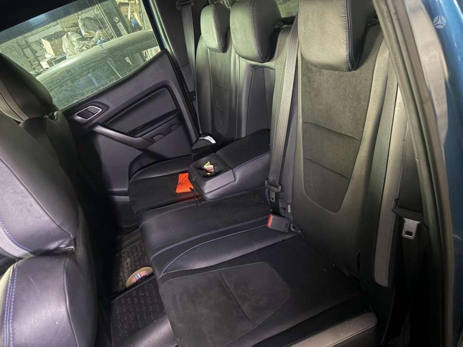 Blue Ford Raptor 2019 in Kaunas, with an engine capacity of 0.00 L and mileage of 52 thousand km for 7500 €, photo 18 on AUTOMOTO.COM.LV