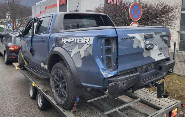 Blue Ford Raptor 2020 in Marijampole, with an engine capacity of 2.00 L and mileage of 143 thousand km for 10500 €, photo 5 on AUTOMOTO.COM.LV
