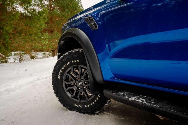 Zils Ford Raptor 2023 Palanga, ar dzinēja tilpumu 3.00 L un nobraukumu 49 tūkst. km par 56000 €, foto 6 vietnē AUTOMOTO.COM.LV