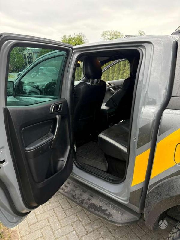 Pelēks Ford Raptor 2023 Palanga, ar dzinēja tilpumu 2.00 L un nobraukumu 116 tūkst. km par 31500 €, foto 10 vietnē AUTOMOTO.COM.LV