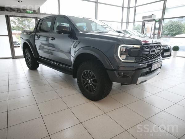 Pelēks Ford Raptor 2025 Rīga, ar dzinēja tilpumu 3.00 L un nobraukumu 38 tūkst. km par 55000 €, foto 2 vietnē AUTOMOTO.COM.LV