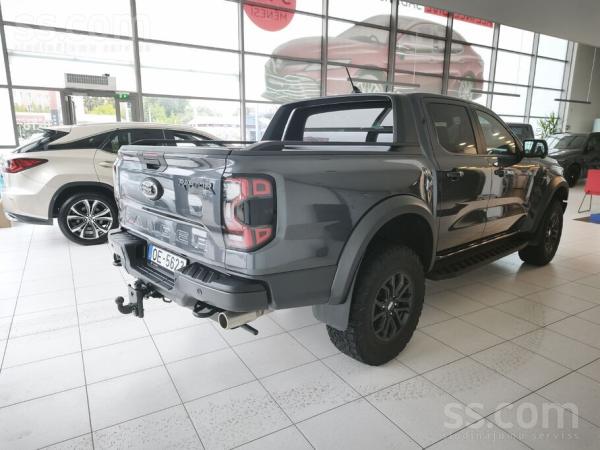 Pelēks Ford Raptor 2025 Rīga, ar dzinēja tilpumu 3.00 L un nobraukumu 38 tūkst. km par 55000 €, foto 3 vietnē AUTOMOTO.COM.LV