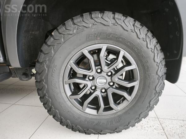 Pelēks Ford Raptor 2025 Rīga, ar dzinēja tilpumu 3.00 L un nobraukumu 38 tūkst. km par 55000 €, foto 7 vietnē AUTOMOTO.COM.LV