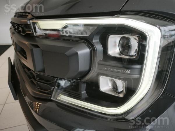 Pelēks Ford Raptor 2025 Rīga, ar dzinēja tilpumu 3.00 L un nobraukumu 38 tūkst. km par 55000 €, foto 9 vietnē AUTOMOTO.COM.LV