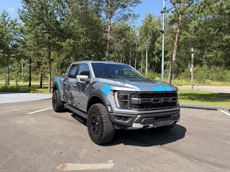 Grey Ford Raptor 2022 in Kaunas, with an engine capacity of 3.50 L and mileage of 66 thousand km for 66666 €, photo 1 on AUTOMOTO.COM.LV
