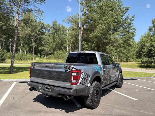 Pelēks Ford Raptor 2022 Kauņa, ar dzinēja tilpumu 3.50 L un nobraukumu 66 tūkst. km par 66666 €, foto 4 vietnē AUTOMOTO.COM.LV