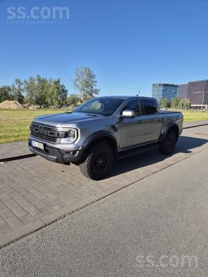 Pelēks Ford Raptor 2023 Rīga, ar dzinēja tilpumu 3.00 L un nobraukumu 76 tūkst. km par 46500 €, foto  vietnē AUTOMOTO.COM.LV