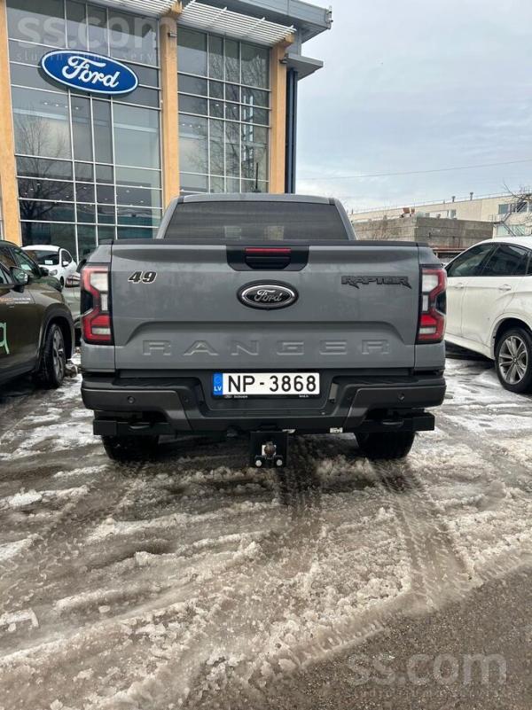Grey Ford Raptor 2023 in Riga, with an engine capacity of 2.00 L and mileage of 50 thousand km for 48400 €, photo 3 on AUTOMOTO.COM.LV