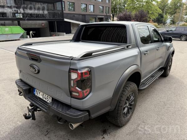 Grey Ford Raptor 2024 in Riga, with an engine capacity of 3.00 L and mileage of 22 thousand km for 56000 €, photo 8 on AUTOMOTO.COM.LV