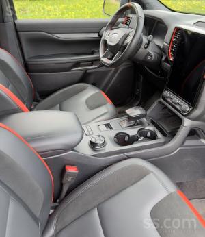 Grey Ford Raptor 2025 in Valmiera, with an engine capacity of 3.00 L and mileage of 36 thousand km for 56000 €, photo 5 on AUTOMOTO.COM.LV