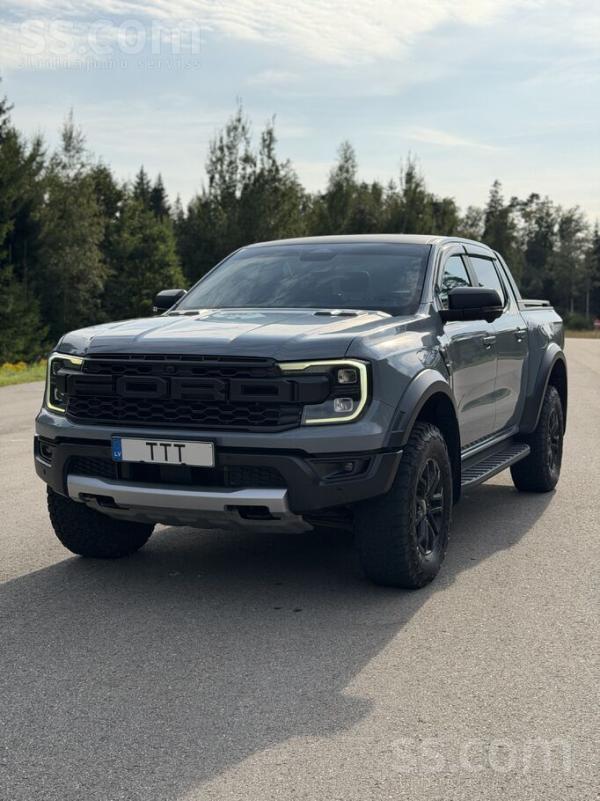 Pelēks Ford Raptor 2025 Madona, ar dzinēja tilpumu 3.00 L un nobraukumu 65 tūkst. km par 57000 €, foto 2 vietnē AUTOMOTO.COM.LV