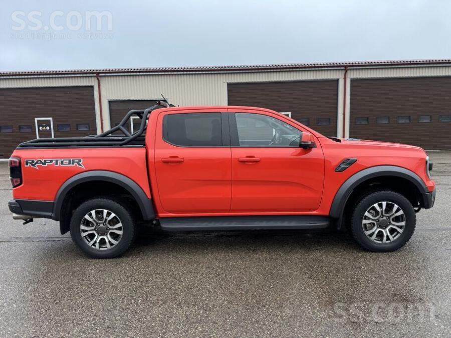 Oranžs Ford Raptor 2023 Balvi, ar dzinēja tilpumu 3.00 L un nobraukumu 156 tūkst. km par 47000 €, foto 6 vietnē AUTOMOTO.COM.LV