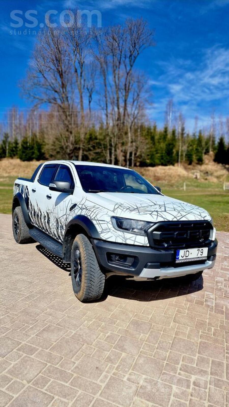 White Ford Raptor 2021 in Madona, with an engine capacity of 2.00 L and mileage of 180 thousand km for 30000 €, photo 4 on AUTOMOTO.COM.LV