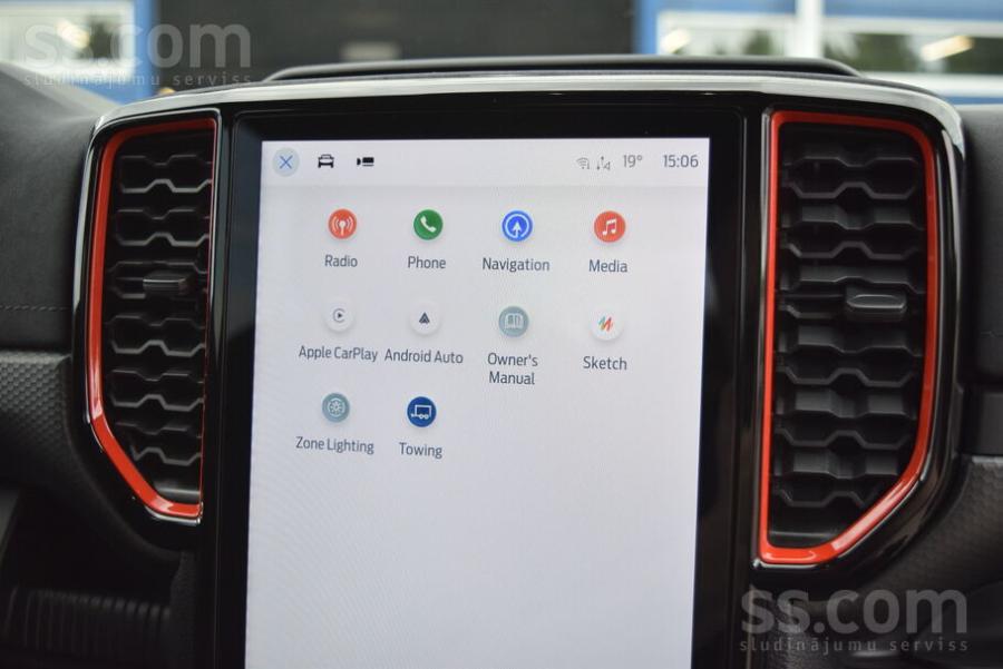 Белый Форд Раптор 2024 в Рига, объемом двигателя 2.00 л и пробегом 60 тыс. км за 49500 €, фото 7 на AUTOMOTO.COM.LV