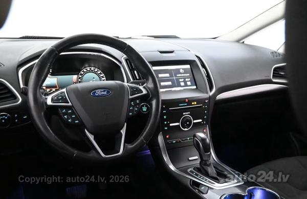 Smilšu krāsa Ford S-Max 2017 Tallina, ar dzinēja tilpumu 2.00 L un nobraukumu 430 tūkst. km par 5999 €, foto 2 vietnē AUTOMOTO.COM.LV