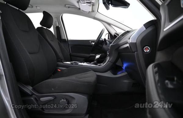 Smilšu krāsa Ford S-Max 2017 Tallina, ar dzinēja tilpumu 2.00 L un nobraukumu 430 tūkst. km par 5999 €, foto 3 vietnē AUTOMOTO.COM.LV