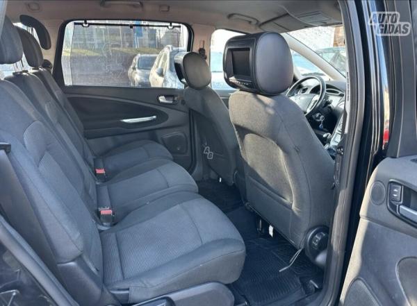 Black Ford S-Max 2009 in Telschi, with an engine capacity of 2.20 L and mileage of 345 thousand km for 2250 €, photo 7 on AUTOMOTO.COM.LV