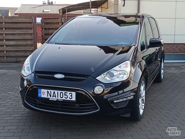 Melns Ford S-Max 2011 Kretinga, ar dzinēja tilpumu 2.00 L un nobraukumu 272 tūkst. km par 4800 €, foto 3 vietnē AUTOMOTO.COM.LV
