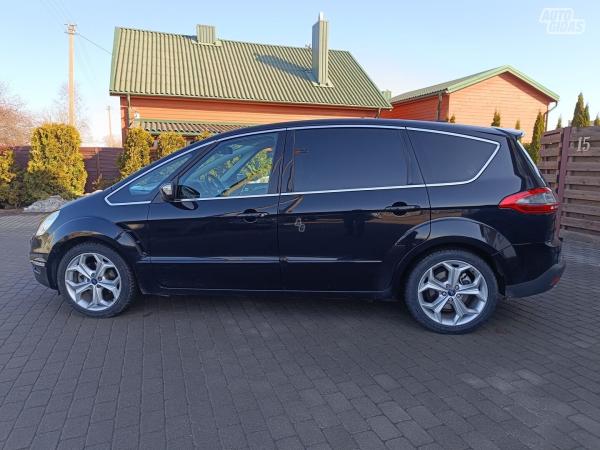 Melns Ford S-Max 2011 Kretinga, ar dzinēja tilpumu 2.00 L un nobraukumu 272 tūkst. km par 4800 €, foto 9 vietnē AUTOMOTO.COM.LV