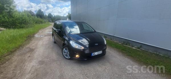 Black Ford S-Max 2017 in Tukums, with an engine capacity of 2.00 L and mileage of 262 thousand km for 6990 €, photo 1 on AUTOMOTO.COM.LV