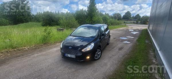 Black Ford S-Max 2017 in Tukums, with an engine capacity of 2.00 L and mileage of 262 thousand km for 6990 €, photo 2 on AUTOMOTO.COM.LV