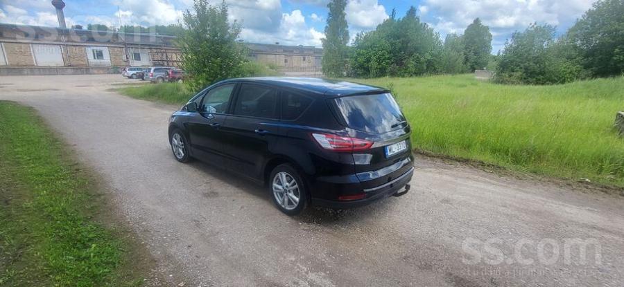 Black Ford S-Max 2017 in Tukums, with an engine capacity of 2.00 L and mileage of 262 thousand km for 6990 €, photo 4 on AUTOMOTO.COM.LV