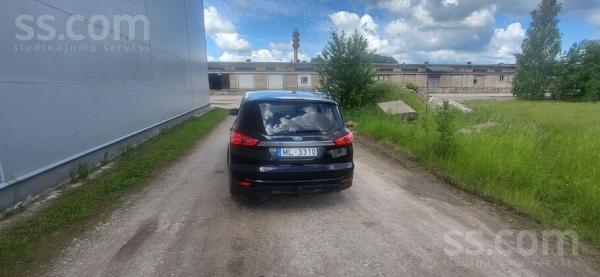 Black Ford S-Max 2017 in Tukums, with an engine capacity of 2.00 L and mileage of 262 thousand km for 6990 €, photo 4 on AUTOMOTO.COM.LV