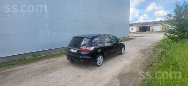 Black Ford S-Max 2017 in Tukums, with an engine capacity of 2.00 L and mileage of 262 thousand km for 6990 €, photo 5 on AUTOMOTO.COM.LV