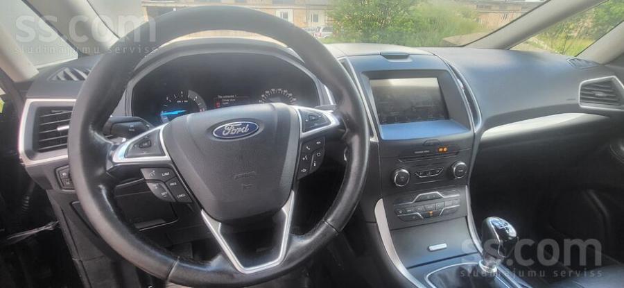 Black Ford S-Max 2017 in Tukums, with an engine capacity of 2.00 L and mileage of 262 thousand km for 6990 €, photo 12 on AUTOMOTO.COM.LV