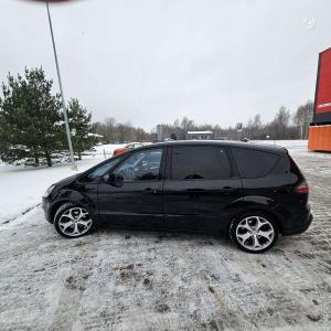 Black Ford S-Max 2007 in Siauliai, with an engine capacity of 2.00 L and mileage of 360 thousand km for 2800 €, photo  on AUTOMOTO.COM.LV