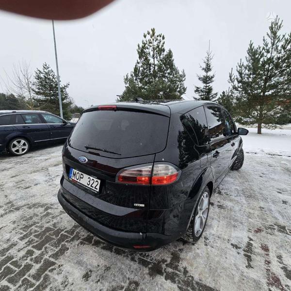 Black Ford S-Max 2007 in Siauliai, with an engine capacity of 2.00 L and mileage of 360 thousand km for 2800 €, photo 6 on AUTOMOTO.COM.LV