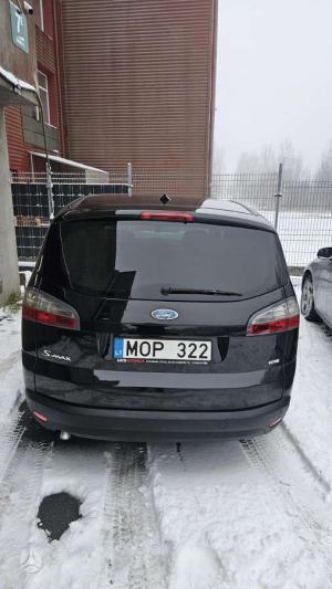 Black Ford S-Max 2007 in Siauliai, with an engine capacity of 2.00 L and mileage of 360 thousand km for 2800 €, photo 9 on AUTOMOTO.COM.LV